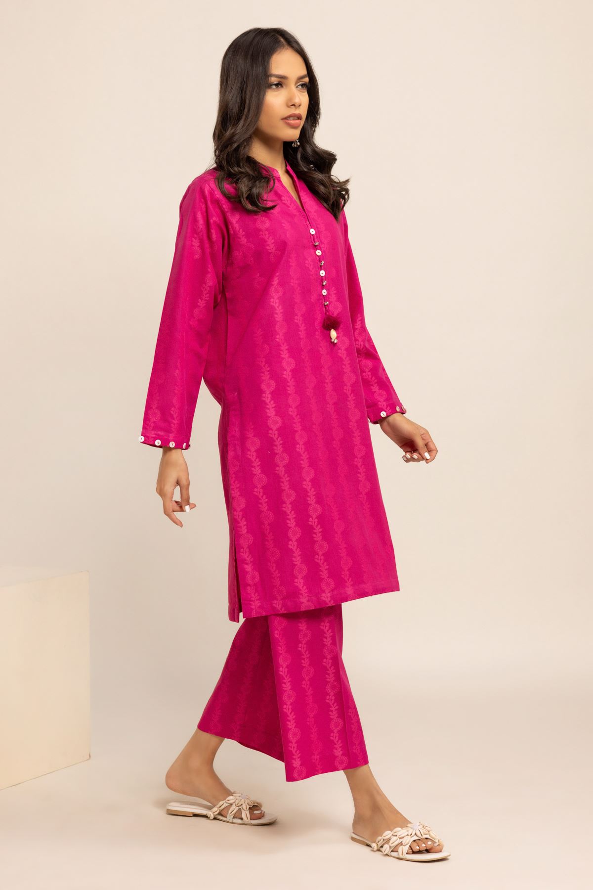 Buy Pants | 6.00 USD | 1001804024 | Khaadi United States
