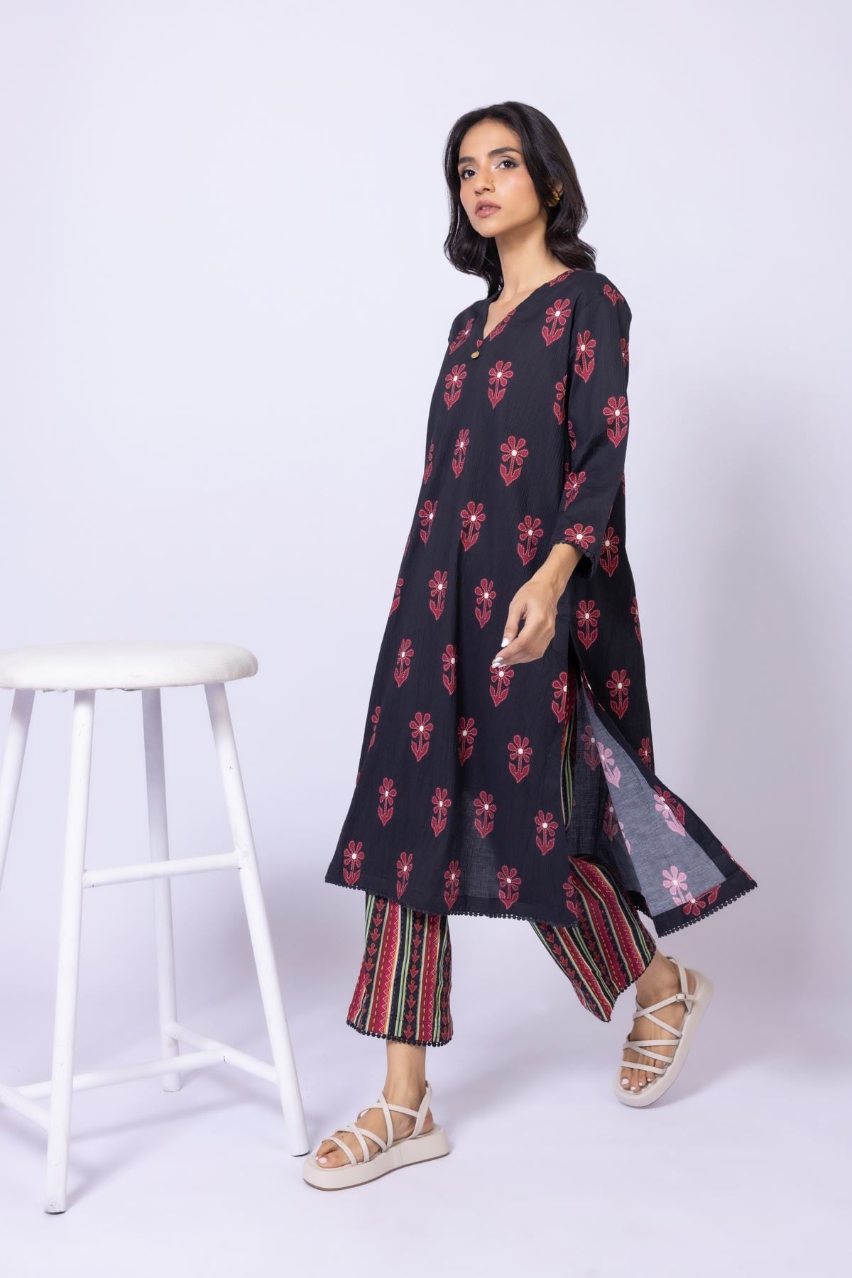 Buy Pants | 5.40 USD | 25-10-11E4-08BA-VG_MULTI | Khaadi United States