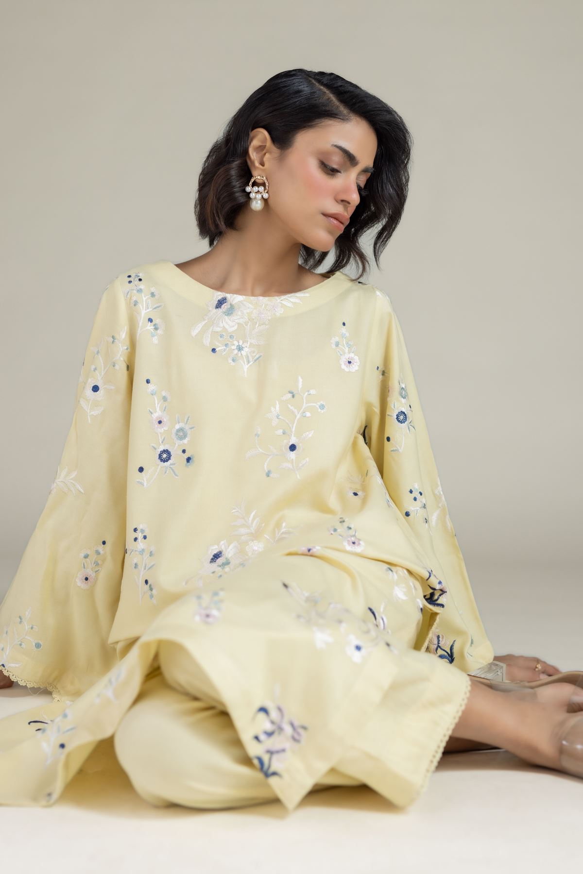 Buy Floral Longline Kurta | 24.00 USD | 25-10-11E12-01TA-VG_MULTI ...