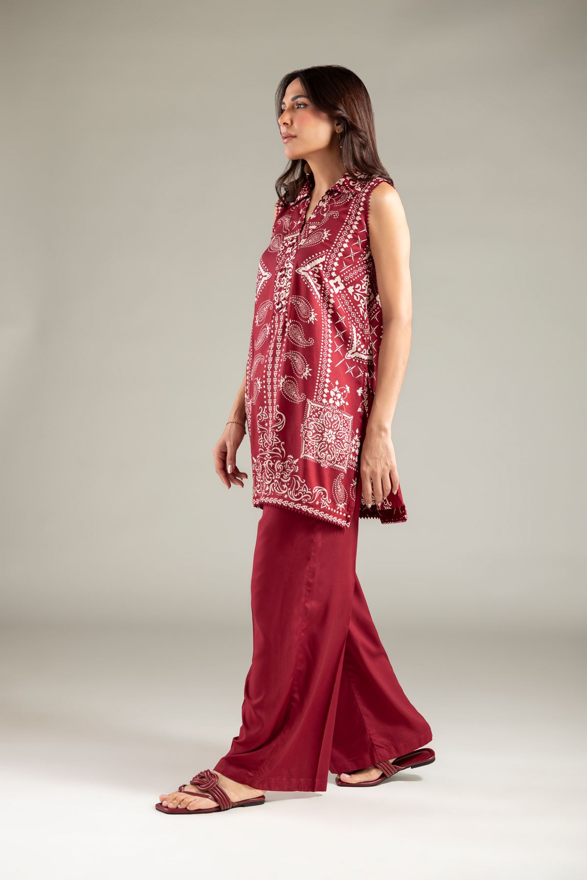 Buy Relaxed Solid Pants | 30.00 USD | 1-26-110-B-H-VG_MULTI | Khaadi ...
